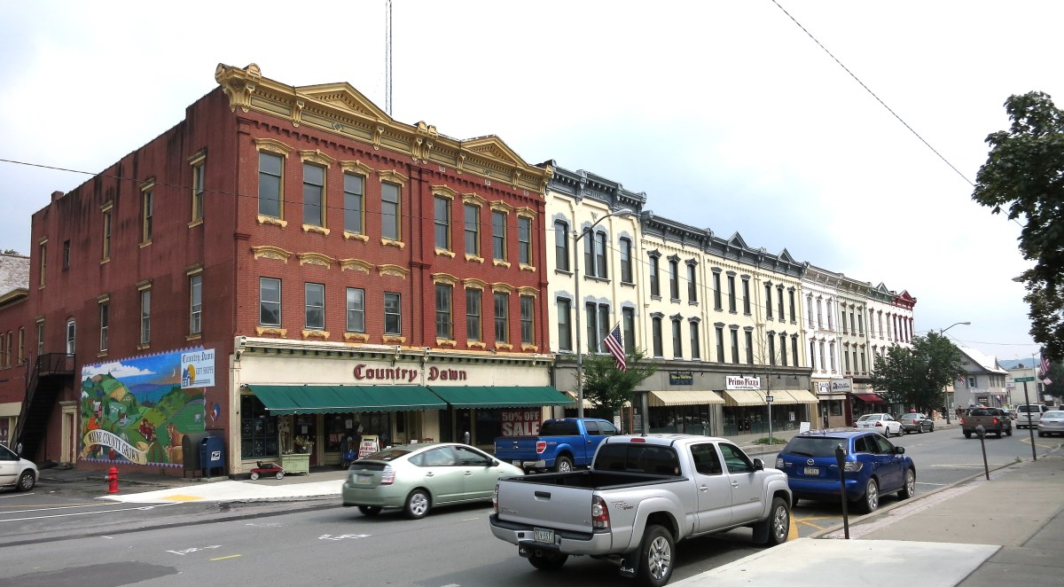 Honesdale, PA: Church Street and Pennsyltucky | TimManBlog